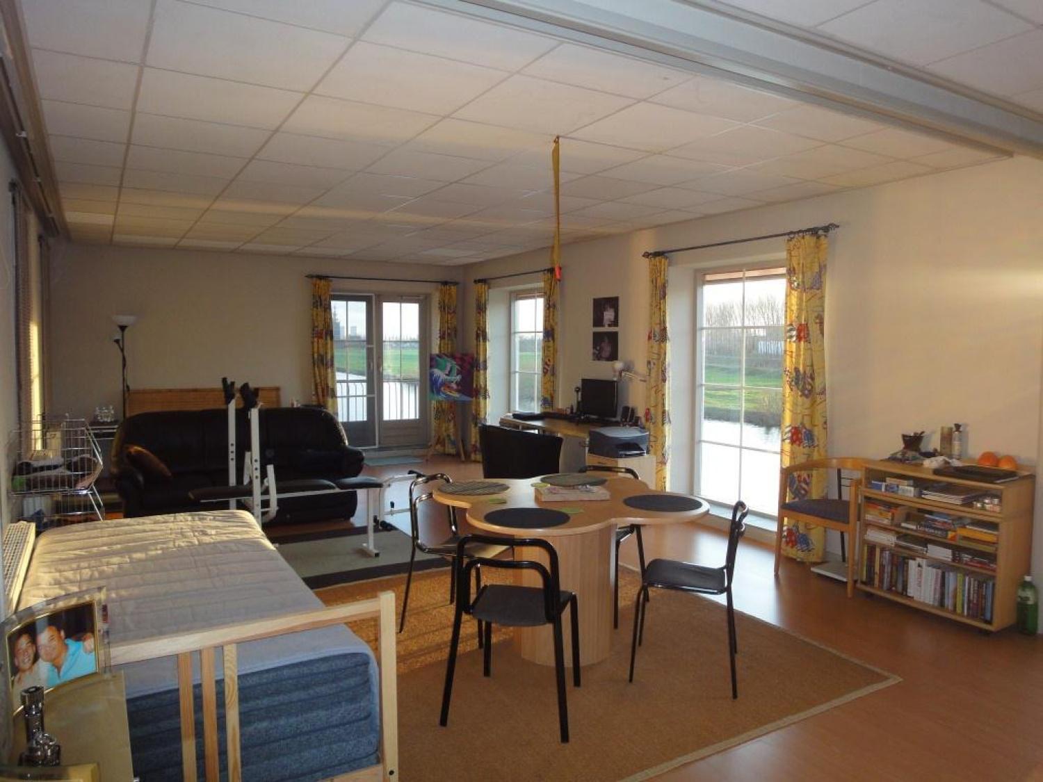 Studio huren in Rotterdam, Delftweg - € 825,- per maand