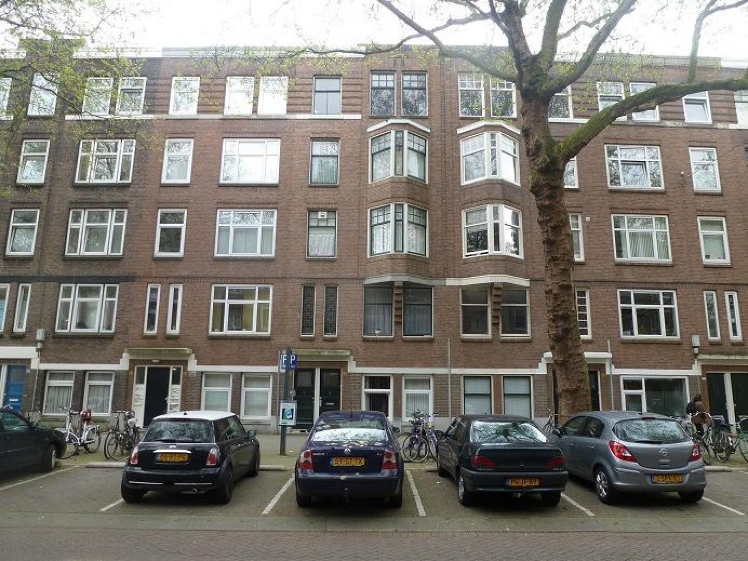 Studio huren in Rotterdam, Graaf Florisstraat - € 625,- per maand