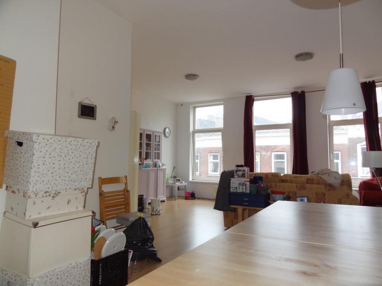 Studio huren in Rotterdam, Oude Binnenweg - € 900,- per maand